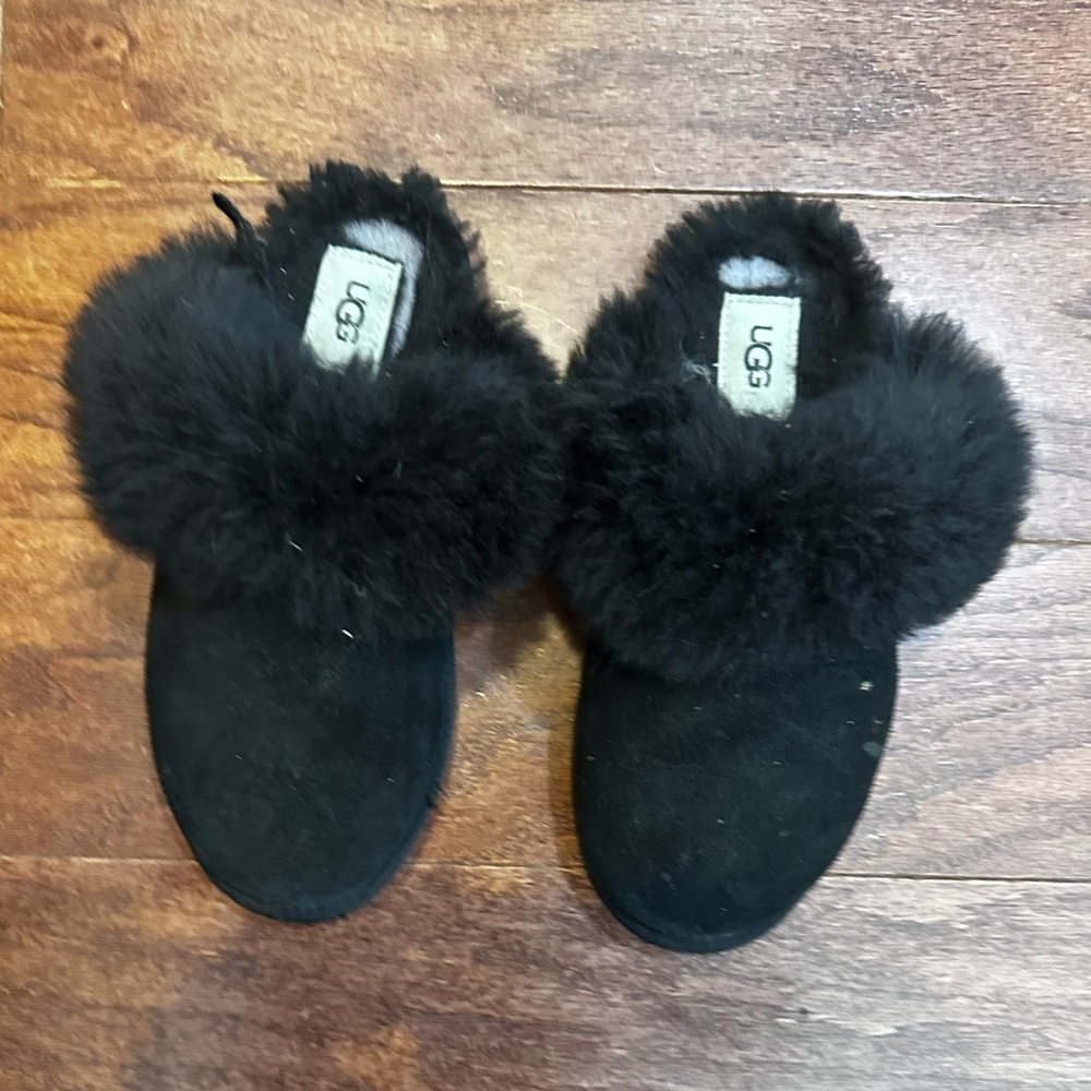 Ugg Black Fluffy Suede Sheepskin House Slippers Size 8 - Gem